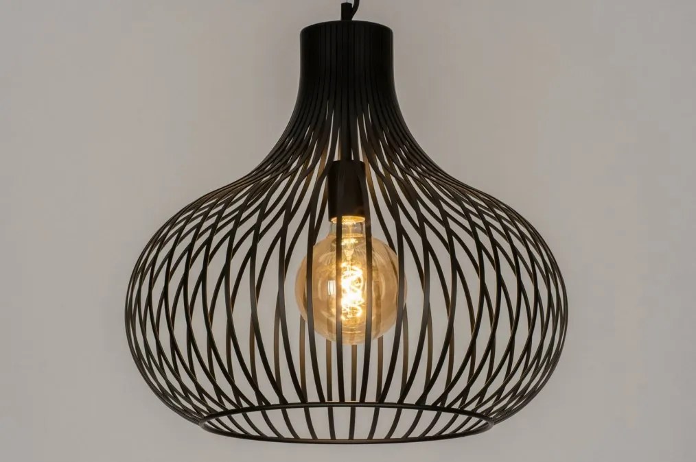 Závěsné designové svítidlo do jídelny Santora Nero II