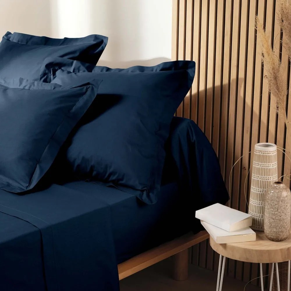 Tmavě modré napínací prostěradlo z Bio bavlny 90x190 cm Biolina – douceur d'intérieur