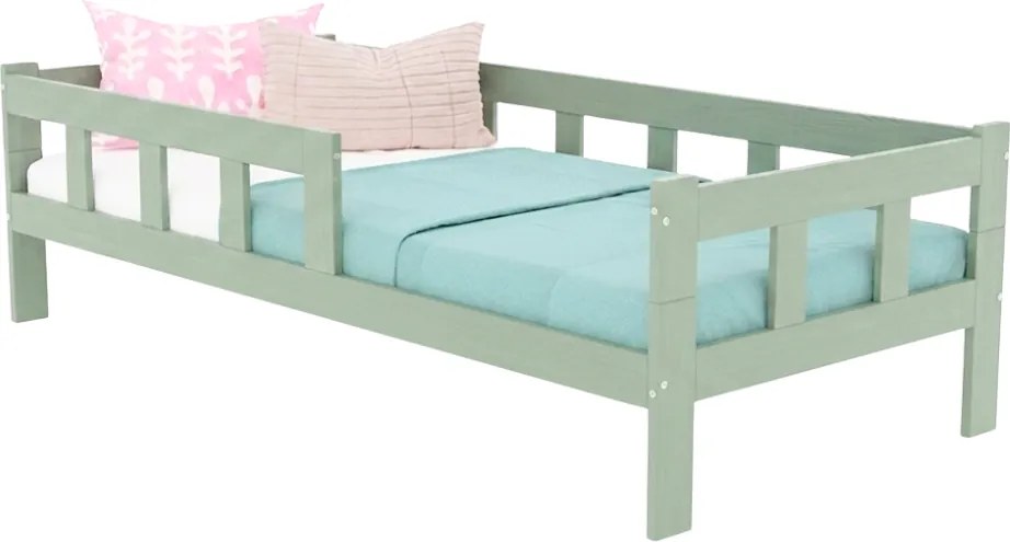 Benlemi Dřevěná jednolůžková postel FENCE 4v1 se zábranou Zvolte barvu: Nelakovaná, Zvolte rozměr: 135x190 cm, Zvolte zábranu: S jednou zábranou vlevo