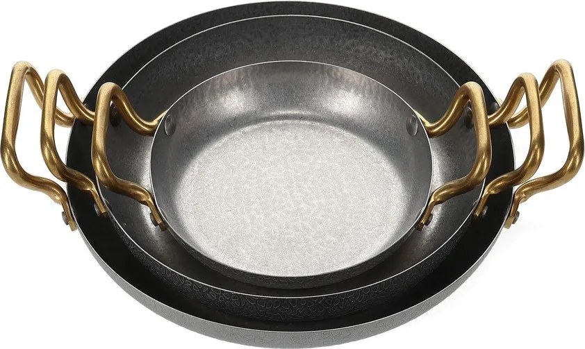Servírovací kovový talíř ve stříbrné barvě ø 18 cm Serve – BonBistro