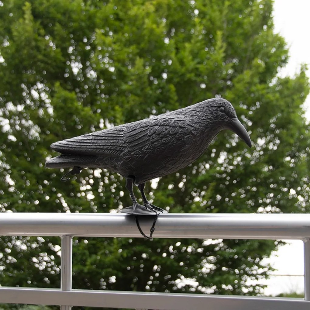 Zahradní figurka z polyethylenu Crow, 21,5 cm, černá