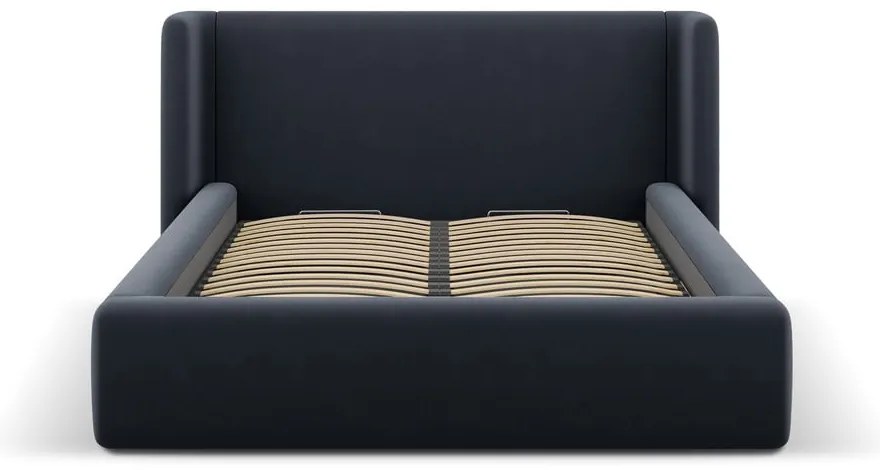 Tmavě modrá čalouněná dvoulůžková postel s úložným prostorem s roštem 160x200 cm Jason – Windsor &amp; Co Sofas