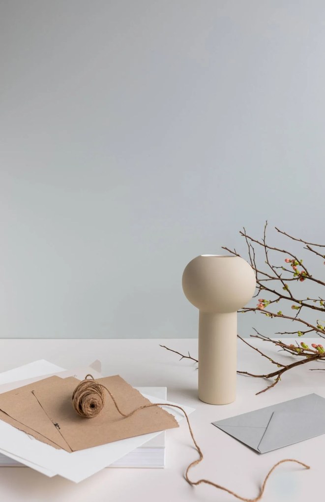 COOEE Design Keramická váza Pillar Shell 24 cm, krémová barva, keramika