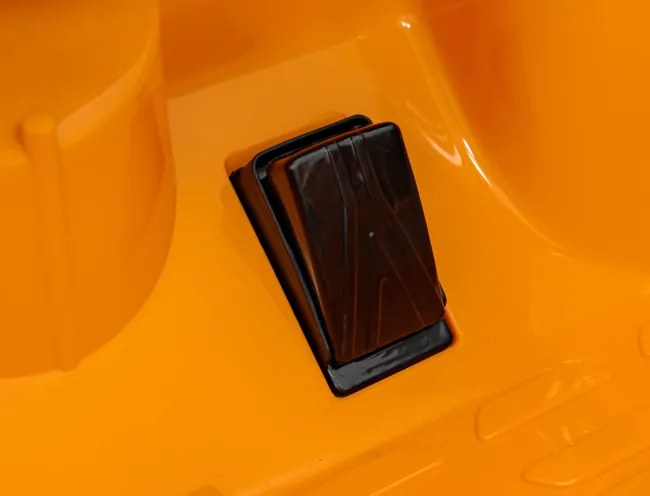 Dětské elektrické autíčko McLaren Artura 4×4 oranžové