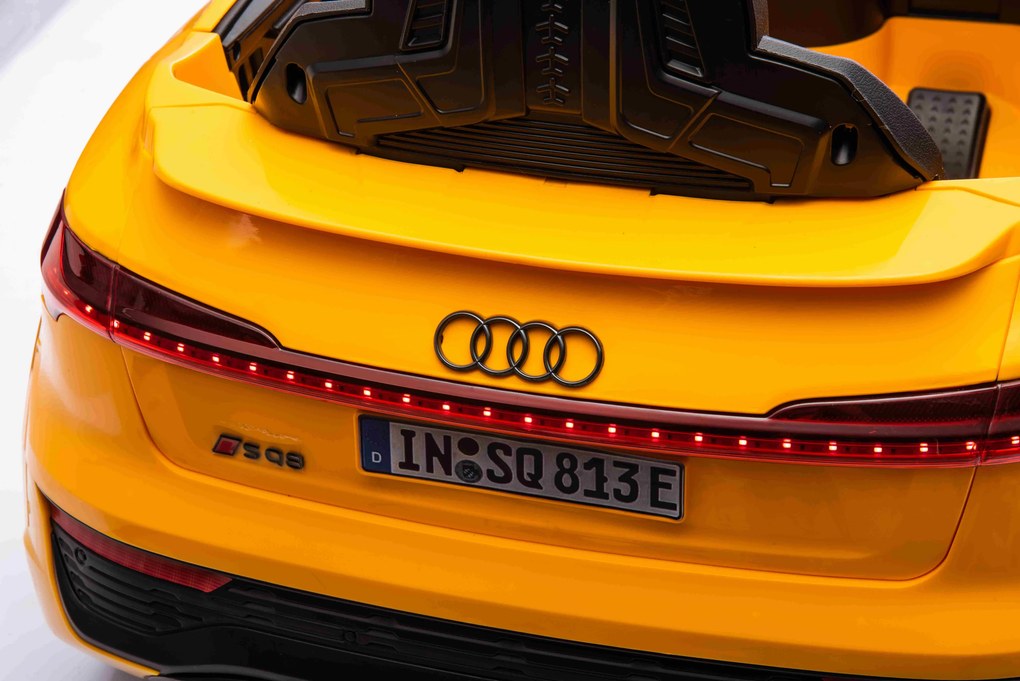 Ramiz Auto Audi SQ8 žluté