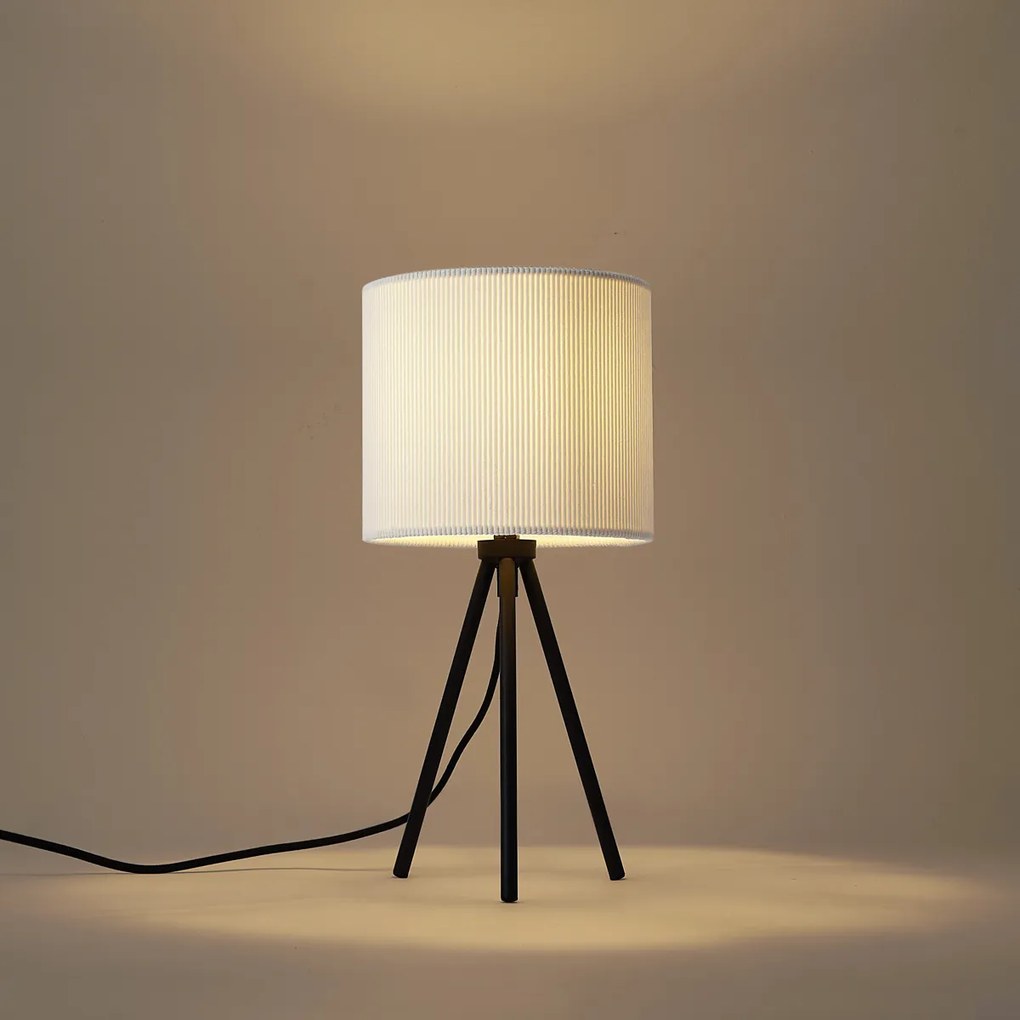 Moderní stolní lampa s trojnožkou bílá se sametovým stínidlem - Luz