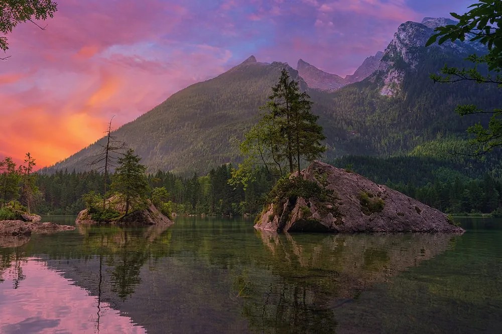 Samolepící fototapeta západ slunce nad horskou krajinou