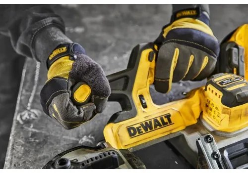 Aku pásová pila 18V bez aku DeWALT DCS378N