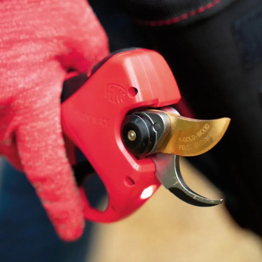 Elektrické nůžky FELCO 834W se střihem do 34 mm