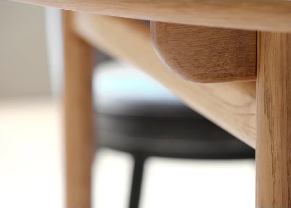 Kulatý rozkládací jídelní stůl v dekoru dubu ø 120 cm Carno – Unique Furniture