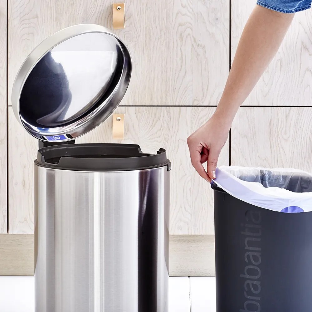 Brabantia Pedálový koš NewIcon 20L matná ocel otiskuvzdorná