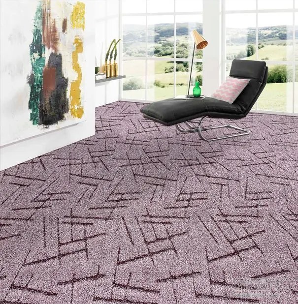 Breno Metrážový koberec NICOSIA 84 (Ultratex), šíře 400 cm, Fialová