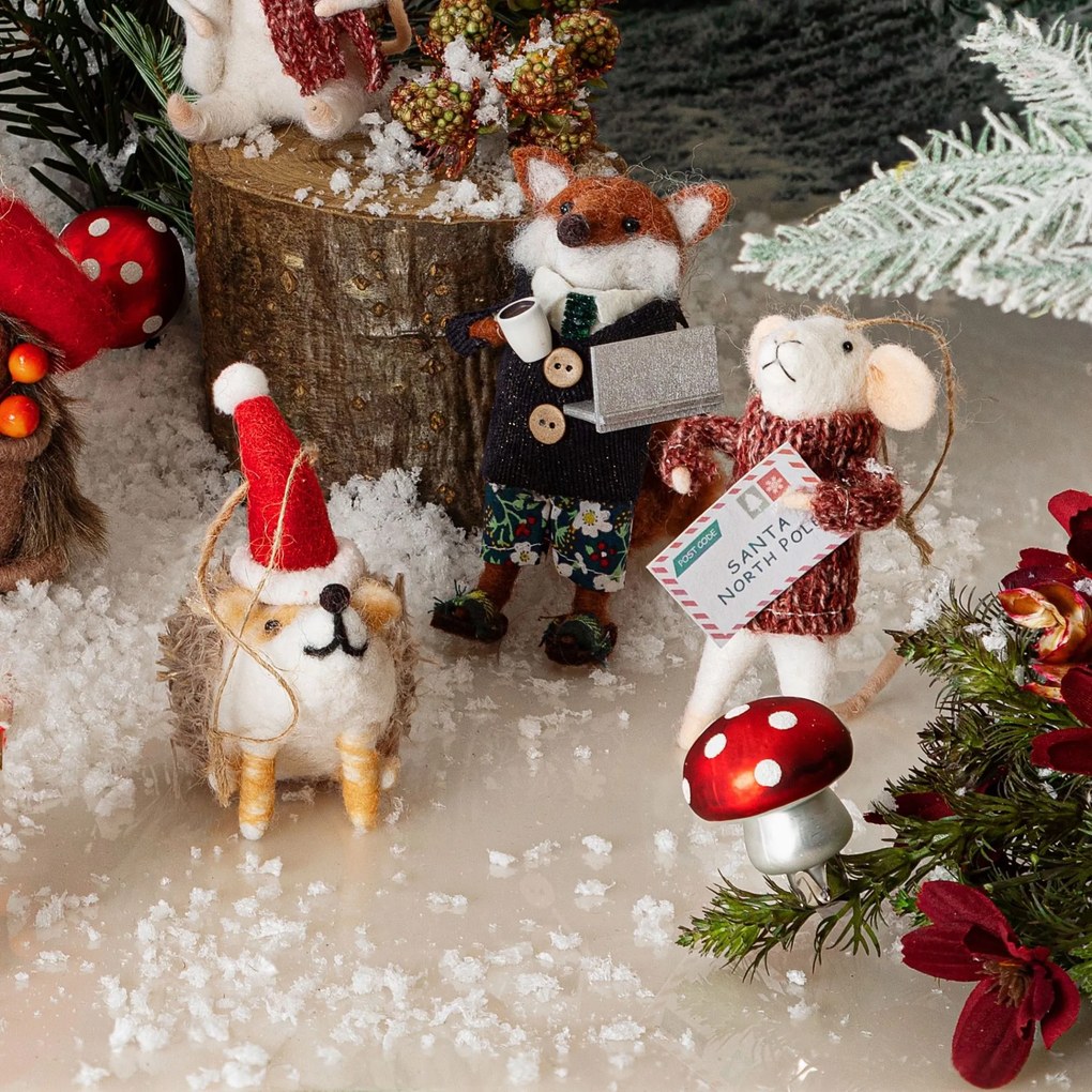 sass & belle Plstěná vánoční ozdoba Hedgehog in Santa Hat, červená barva, textil