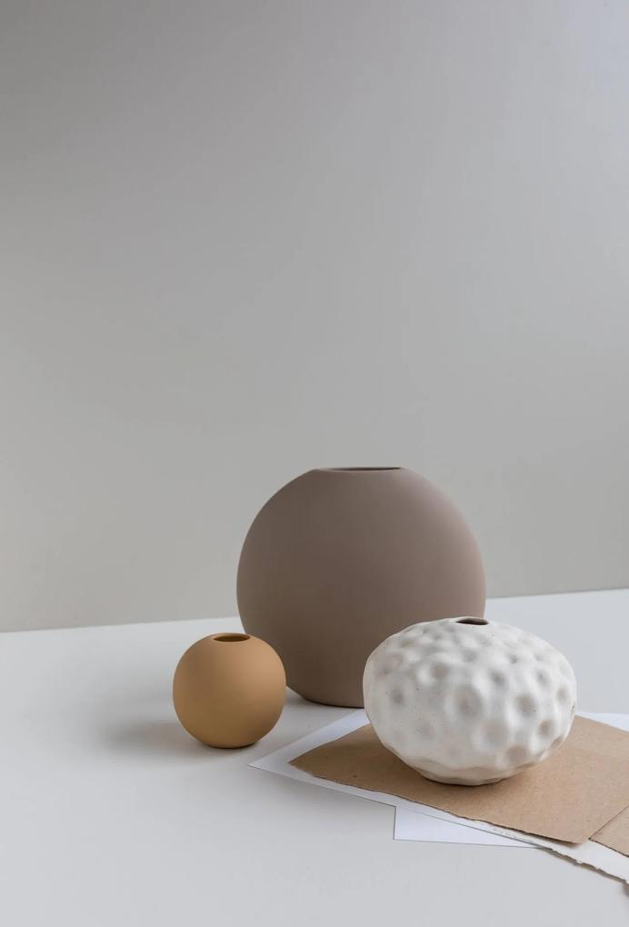 COOEE Design Kulatá váza Ball Peanut 10 cm, béžová barva, keramika