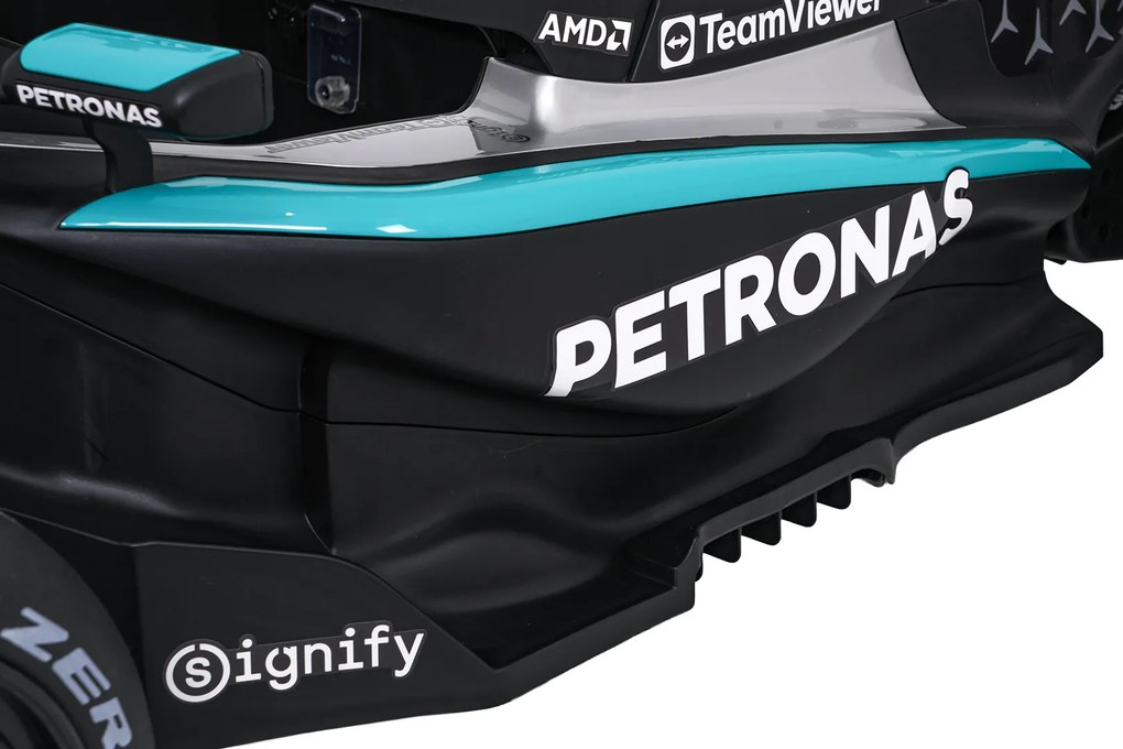 Ramiz Formule AMG Petronas F1 elektrické autíčko pro děti černé na dálkové ovládání + ovladač R/C