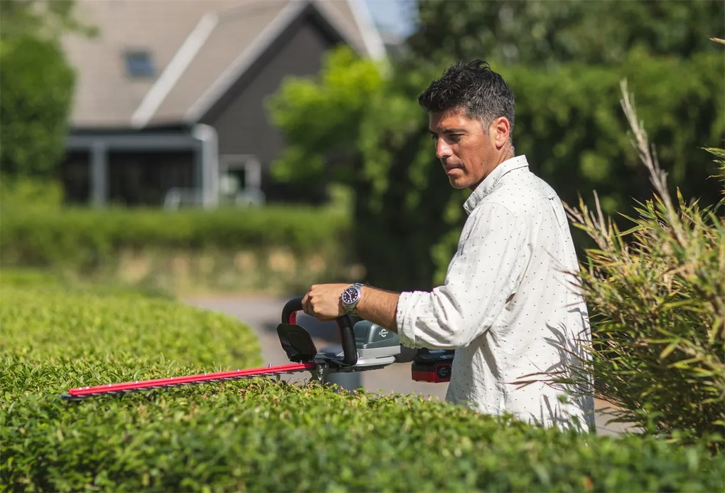 CRAMER 48HD66K2 SET akumulátorové nůžky na živý plot (včetně nabíječky a 2,0 Ah akumulátoru)