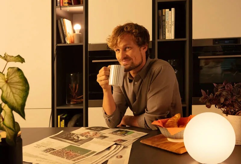 Stolní LED lampička Ledvance Sunathome Moodlight / Wi-Fi / 4 W / bílá