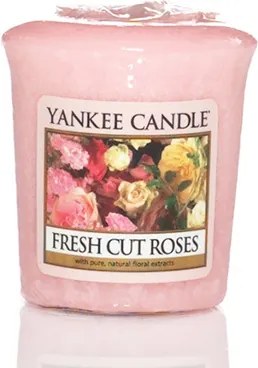 Yankee Candle - vonná svíčka Fresh Cut Roses 104g