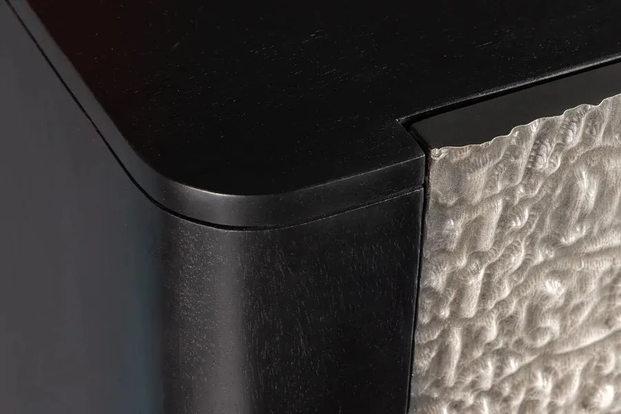 Designová vysoká komoda Helvius 120 cm šedá / černá
