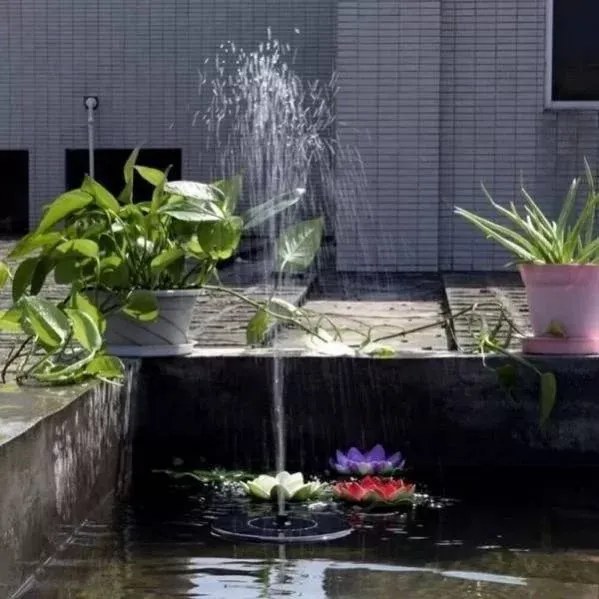 Zaparkorun Solární zahradní fontána
