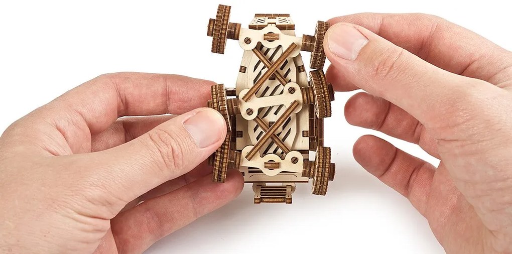 Ugears 3D dřevěné mechanické puzzle Bugina z Marsu