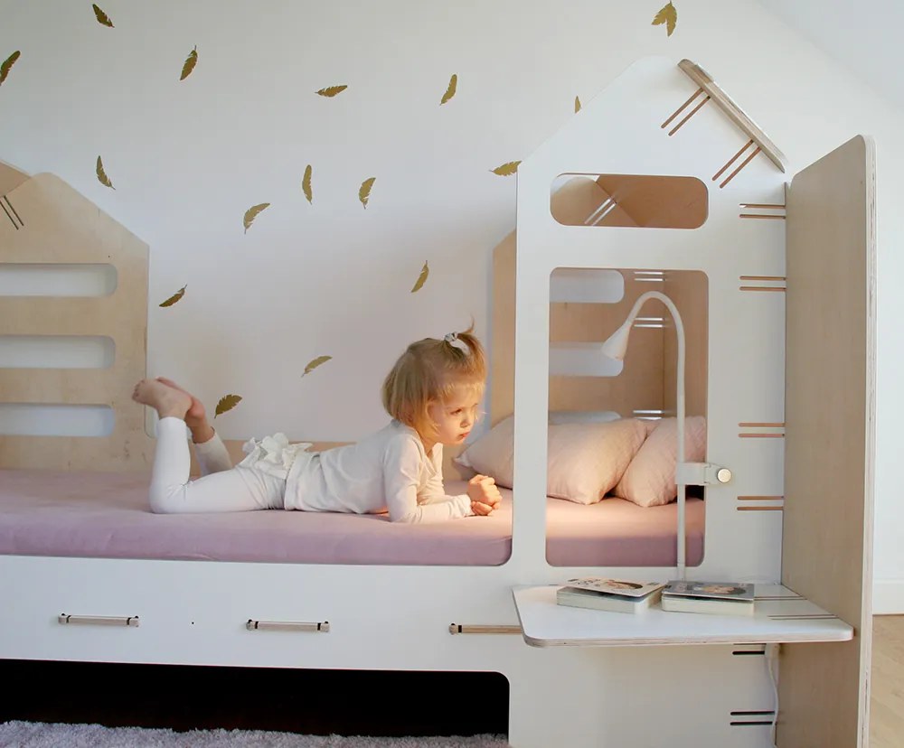 Myminihome Dětská domečková postel se skluzavkou a lampičkou Zvolte barvu: Nelakovaná, Zvolte rozměr: 90x190 cm, Zvolte stranu: Vlevo