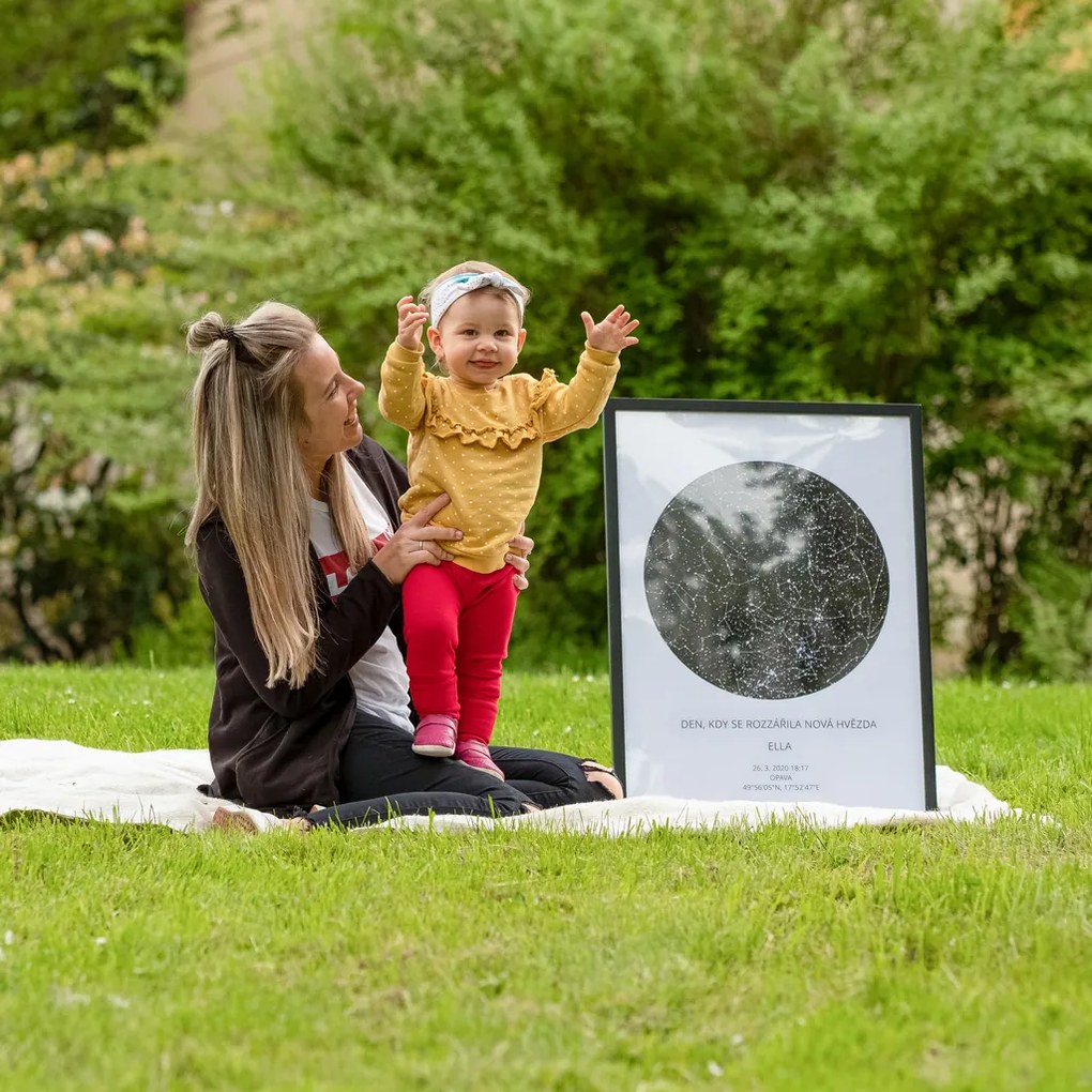 Hvězdná mapa Vašeho životního okamžiku Rozměr plakátu: 30 x 40 cm, Barva pozadí: Bílá, Volba rámu: Lípa dřevěný rám