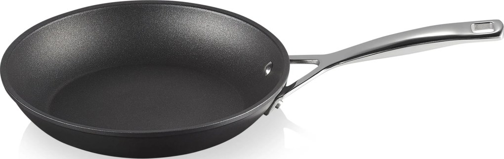 Pánev Le Creuset nepřilnavý hliník 22 cm