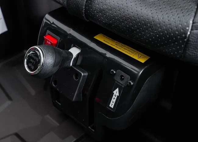 Elektrické terénní autíčko UTV LIFT růžové