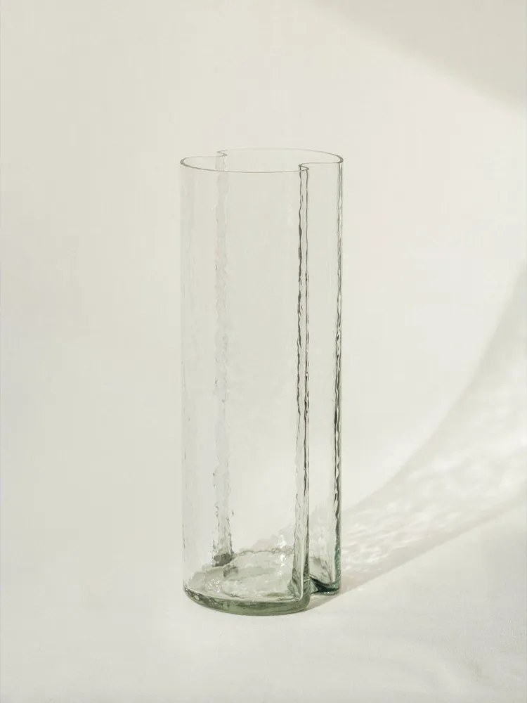 Skleněná ručně vyrobená váza (výška 24 cm) Tubu – noo.ma
