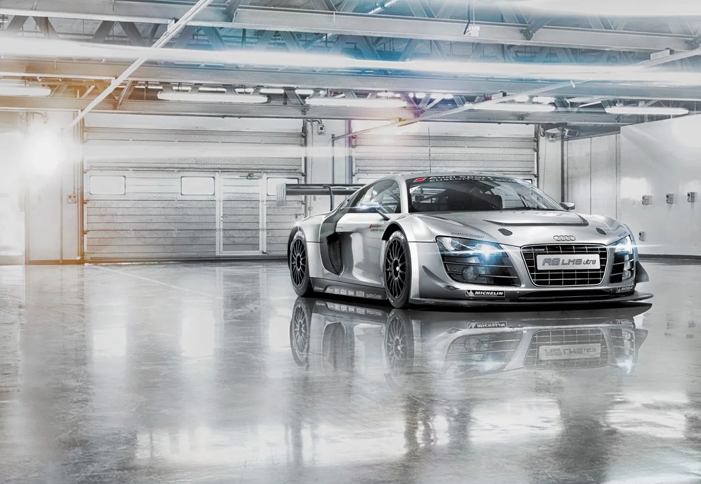 Komar Papírová fototapeta Audi R8 Le Mans 368 x 254 cm