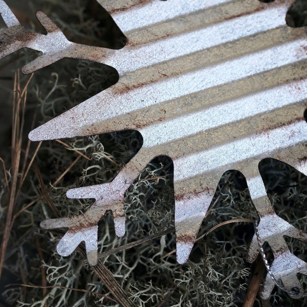 Dekorace plech. vločka House Doctor ICE SNOWFLAKE stříbrná