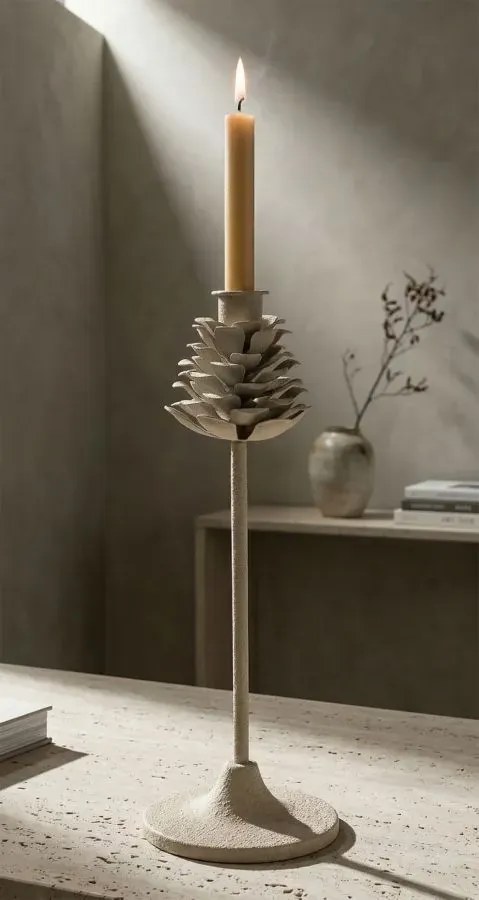 Kovový svícen Pigna 33 cm krémový