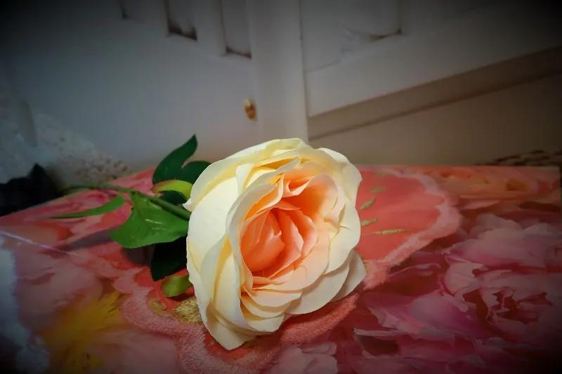 Dekorace - Umělá růže - 60 cm - lososová