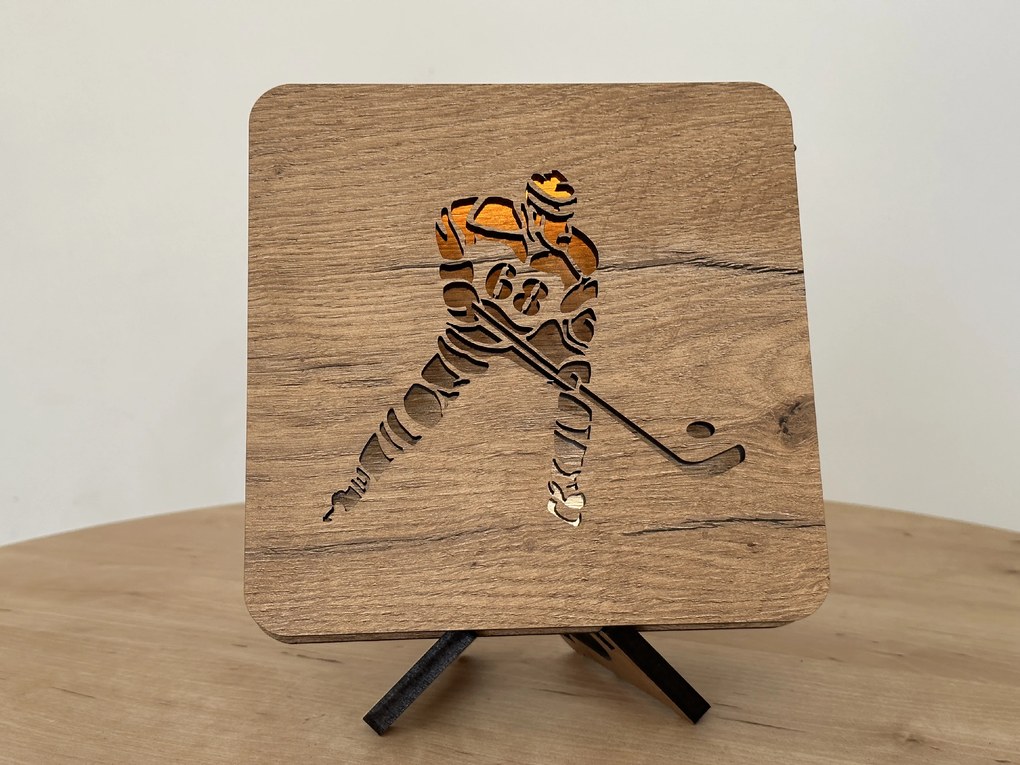 Li-Go "Hokejista" lampa 19x19cm provedení povrchu: dub světlý