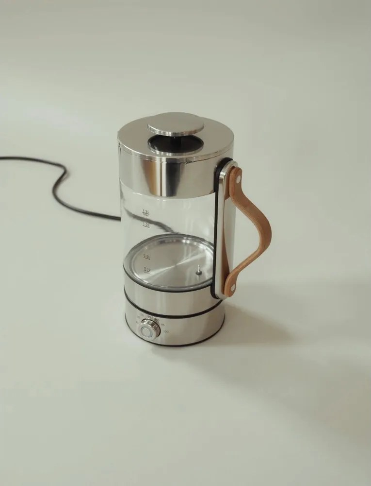 Skleněná rychlovarná konvice ve stříbrné barvě 1,2 l Emma – Stelton