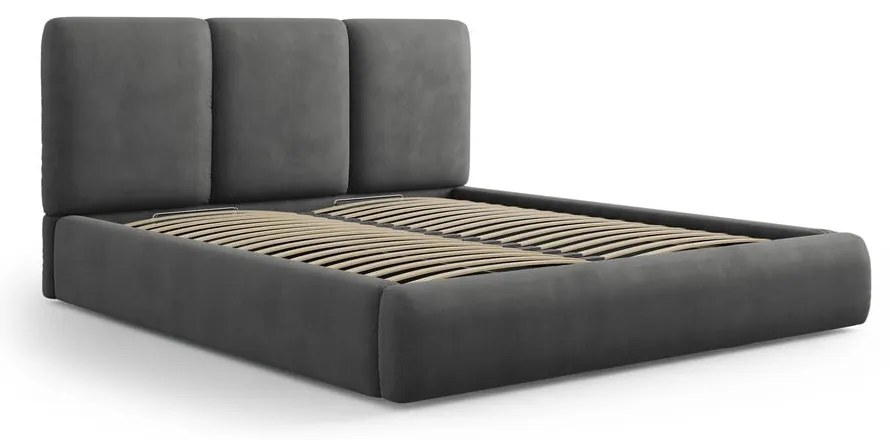 Šedá čalouněná dvoulůžková postel s úložným prostorem s roštem 140x200 cm Brody – Mazzini Beds