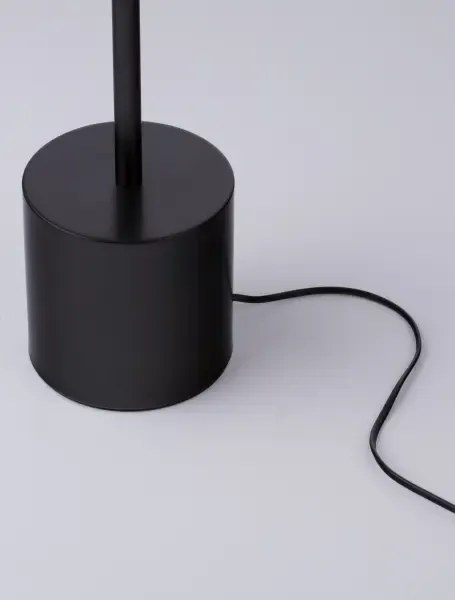 LED černá stojací lampa Vetro
