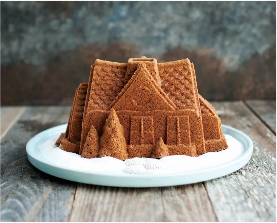 Forma na bábovku ve stříbrné barvě Nordic Ware Gingerbread House, 2,1 l