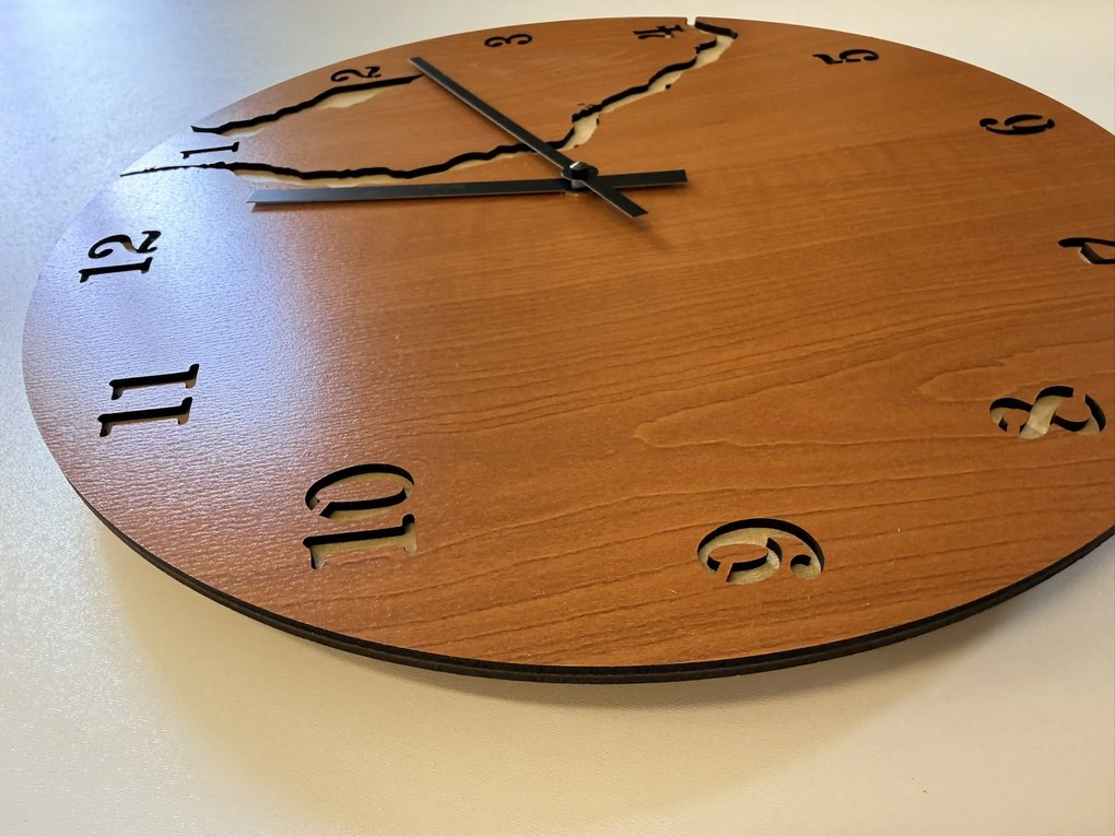dřevo života Nástěnné hodiny ŘEKA Zvolte barvu dekoru: Horský dub-Wenge, Velikost hodin: 35x35, Barva ručiček: Černé