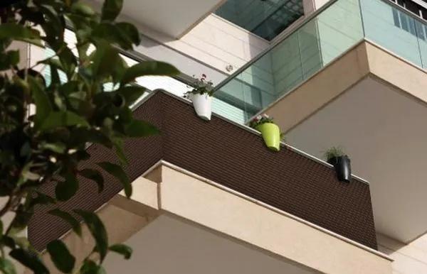 Balkonová zástěna - umělý ratan, 0,9x5m - zelená