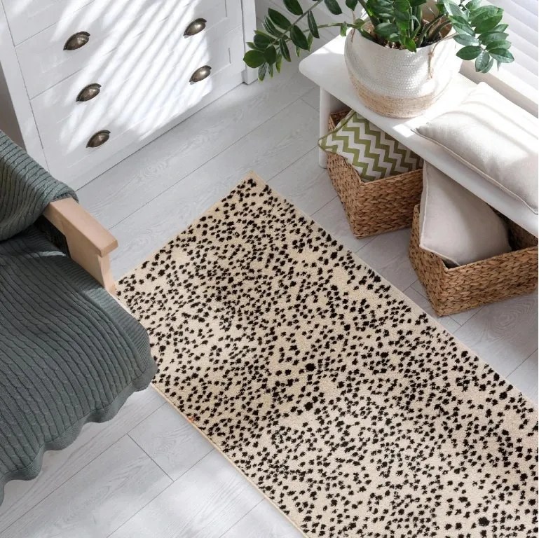 Tribeca Design Kusový koberec Jars Black Spotty Rozměry: 80x150 cm