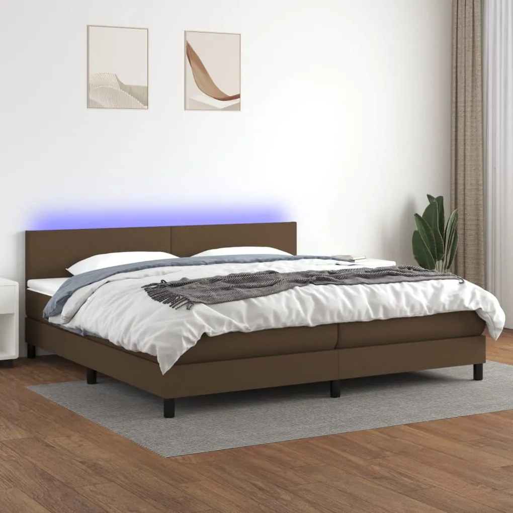 Box spring postel s matrací a LED tmavě hnědá 200x200 cm textil 3133024