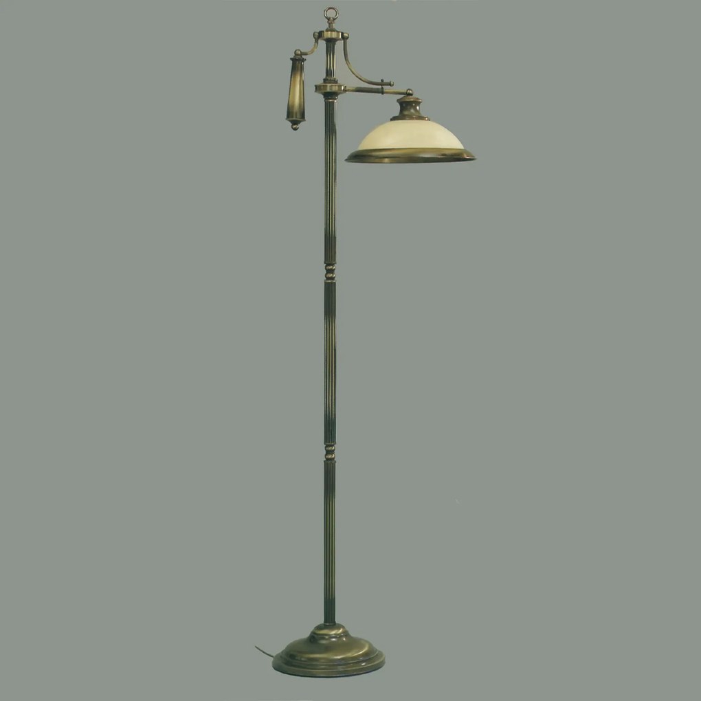 Stojací lampa Valentina ve starožitném designu