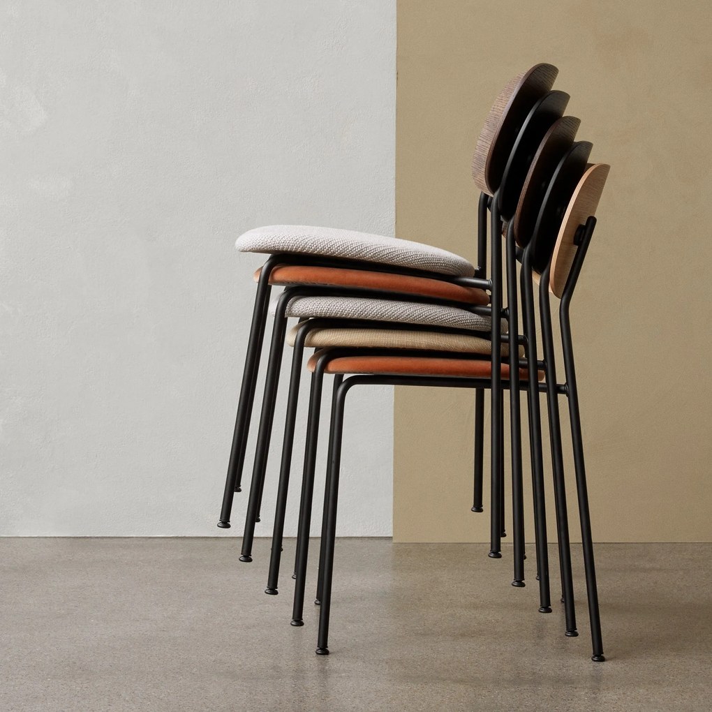 AUDO (MENU) Židle Co Chair, Black / Natural Oak / Hallingdal 130