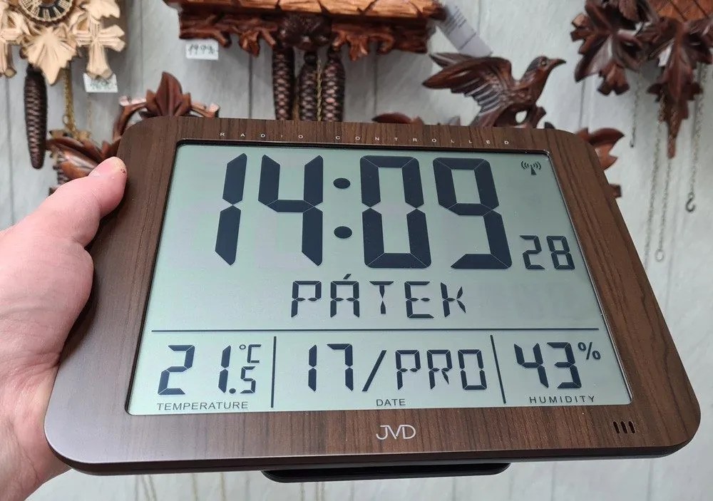 JVD DH9335.2 - Rádiem řízené digitální hodiny se zobrazením dne a měsíce v češtině