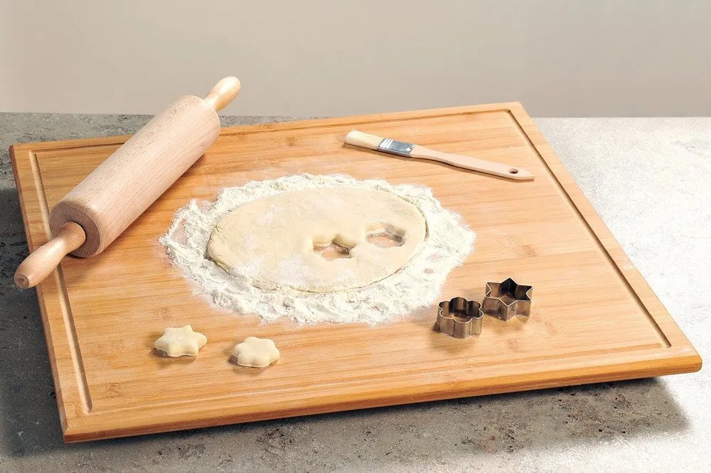 prkénko, velký kuchyňský stůl od Kesper