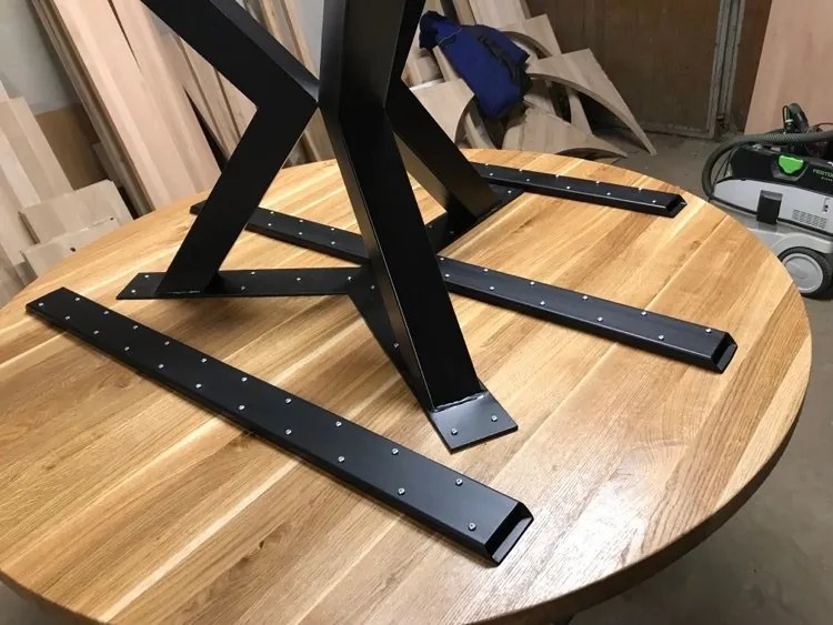 Wudboys Jídelní stůl ROUND - IKS Rozměr: Průměr 150 cm, moderní skandinávský styl