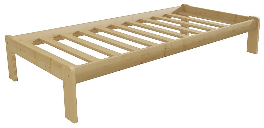 Dřevěná postel VMK 4A 140x200 borovice masiv přírodní lakovaná