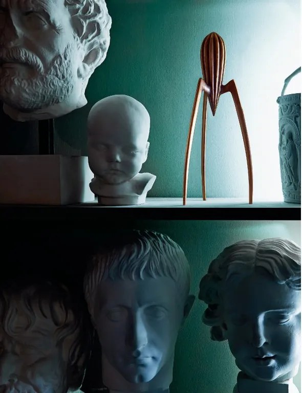 Odšťavňovač citronů "Juicy Salif" - Alessi